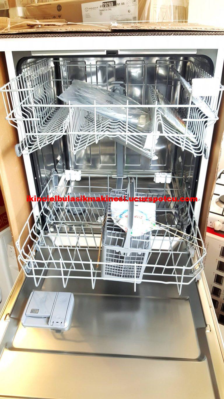 Fabrikadan defolu bulaşık makinesi 2000 TL